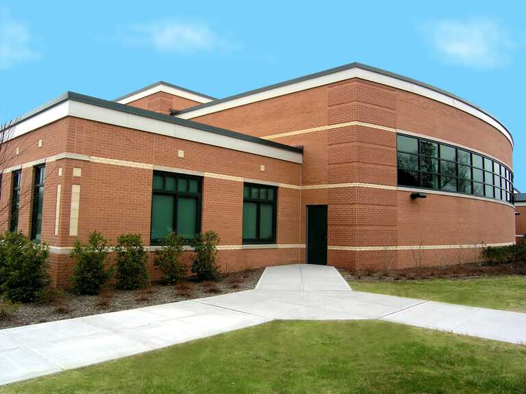 William Floyd Middle School | Aurora Contractors